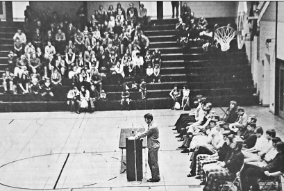 500 fans welcome Eagles Sunday | News, Sports, Jobs - The Journal